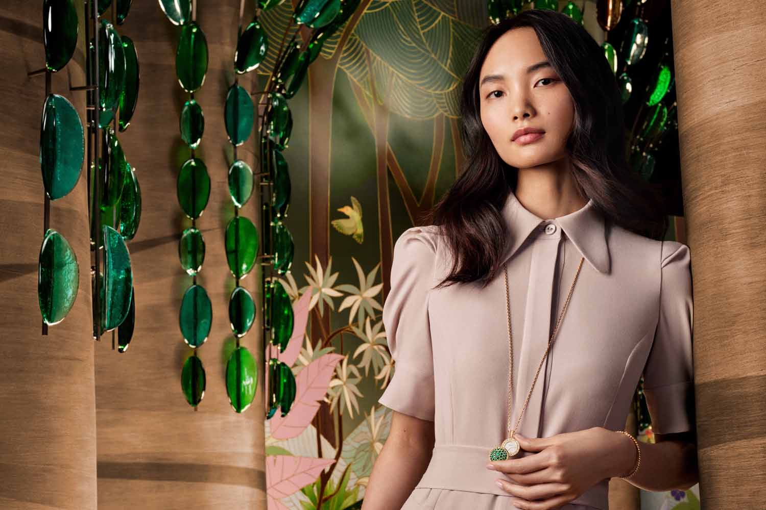 Watches & Wonders 2023: Sautoir watches make their comeback