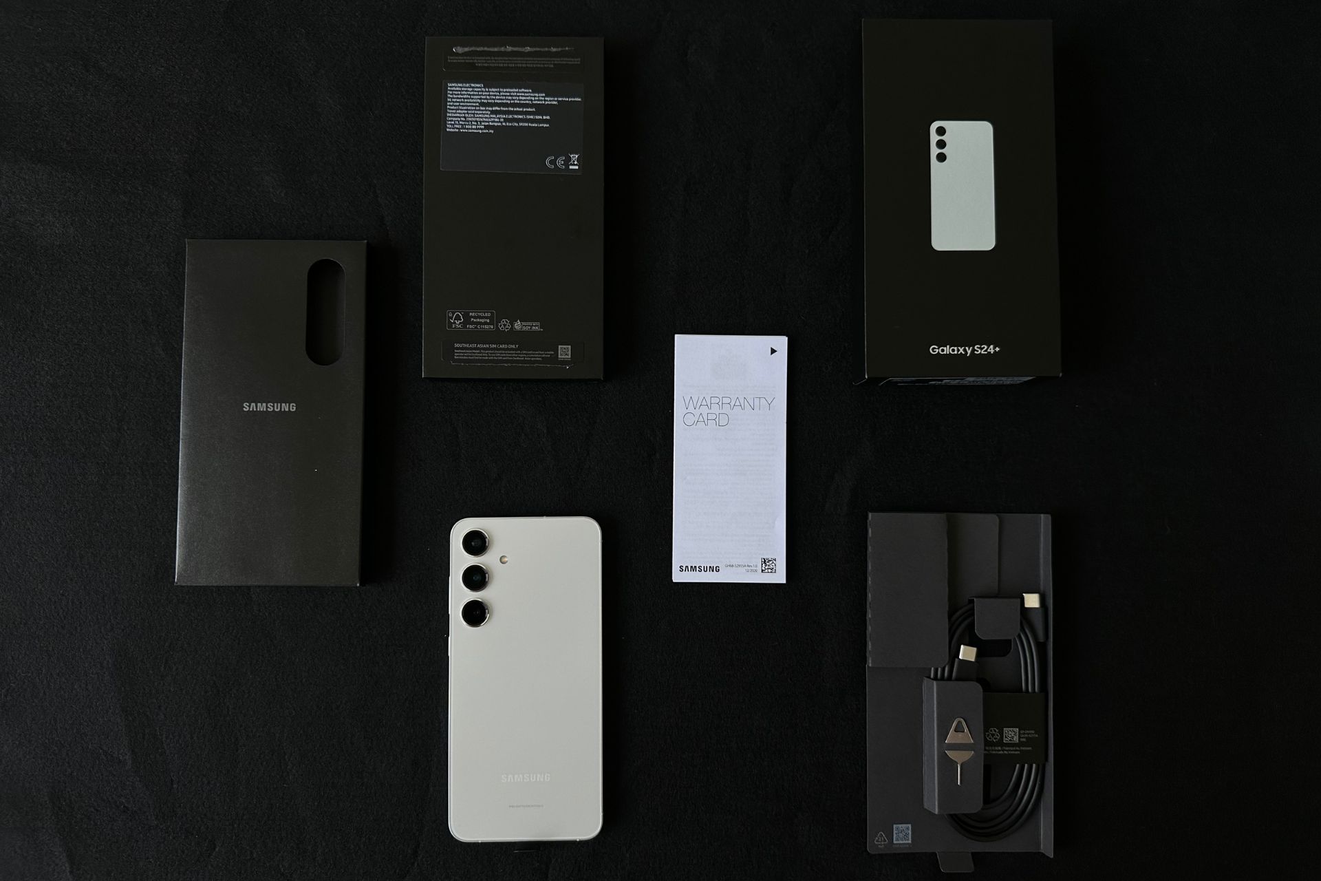 First Impression: Unboxing Samsung Galaxy S24+