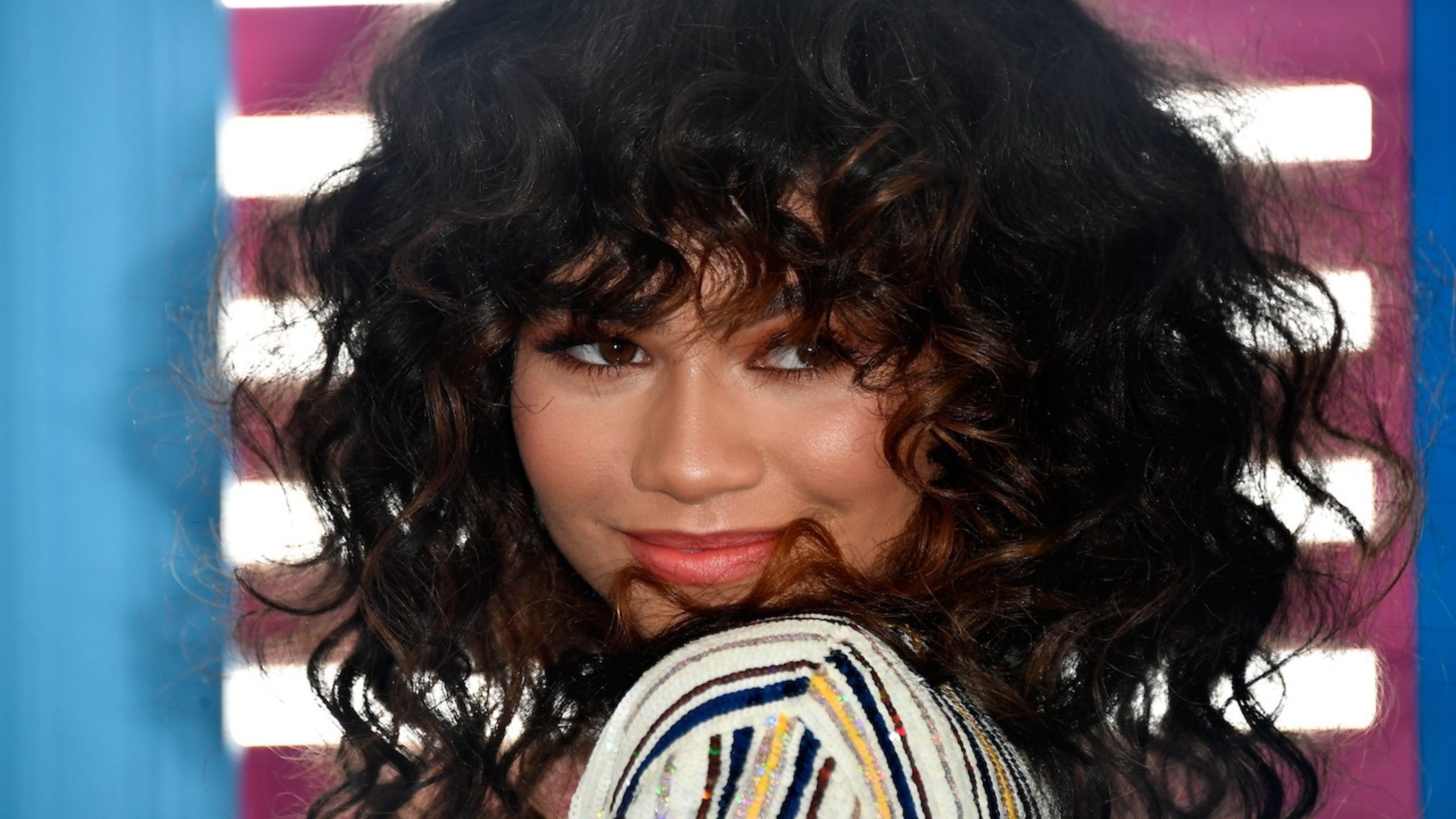 Ditch The Heat, Embrace The Bounce: 5 Ways To Rock Naturally Gorgeous Curls