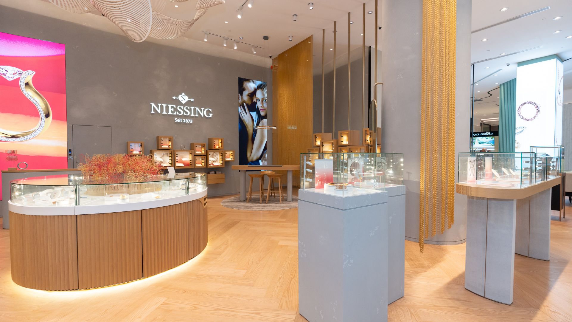 Niessing's Grand Debut at The Exchange TRX