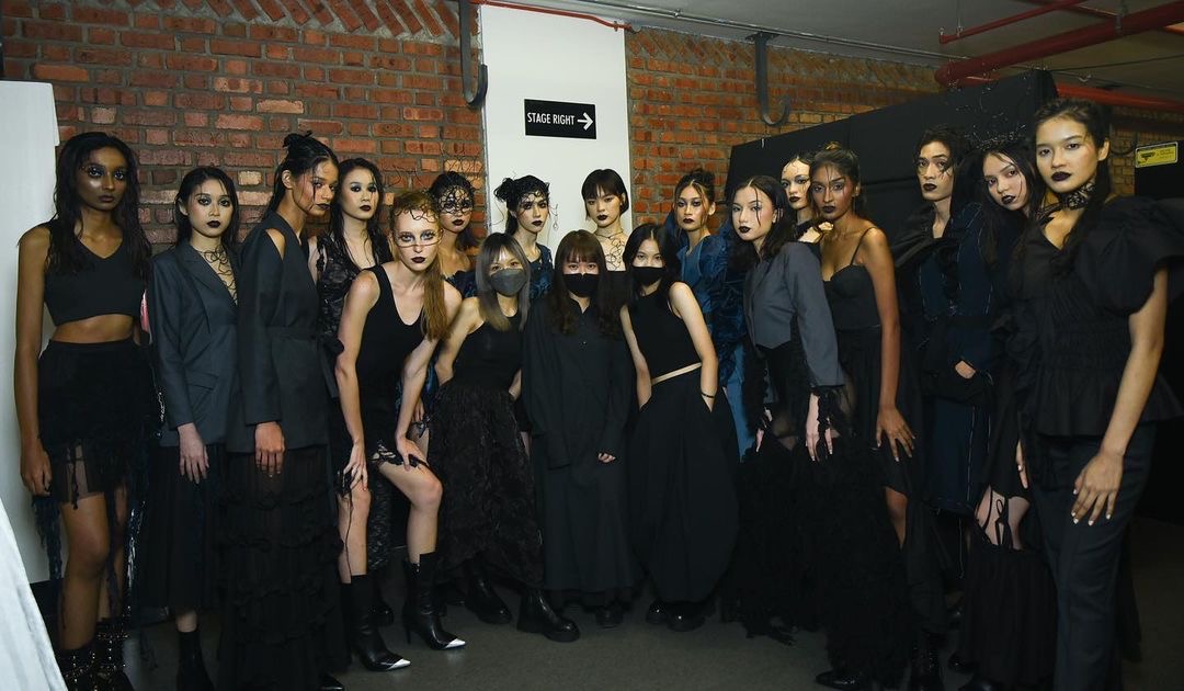 Thread Talk With The Trio Behind Nor Neither on Uncertainty